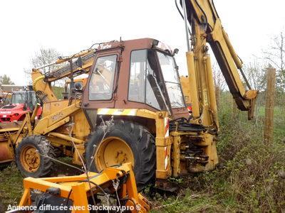 TRACTOPELLE RIGIDE CASE 580G: CASE à 3840 € | 58800 : CORBIGNY Nièvre ...