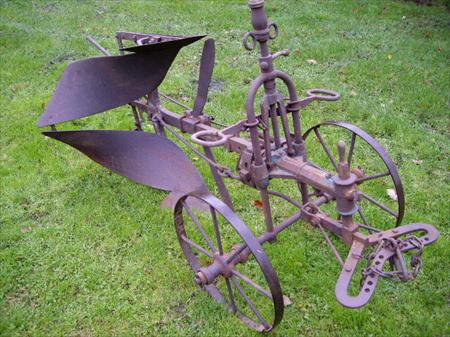 CHARRUE ANCIENNE: à 150 € | 64000 : PAU Pyrénées Atlantiques Aquitaine ...