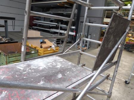 ALTREX ÉCHAFAUDAGES ROULANTS ÉCHAFAUDAGES MOBILES OCCASIONS ET ...