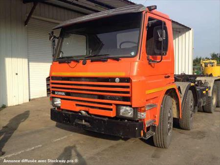 CAMION PTAC > 3,5T BENNE AMOVIBLE À BRAS SCANIA P112 HL 8X4 : SCANIA P ...