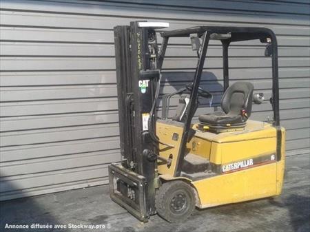 CHARIOT ÉLÉVATEUR FRONTAL ÉLECTRIQUE CATERPILLAR EP16KT: CATERPILLAR à ...